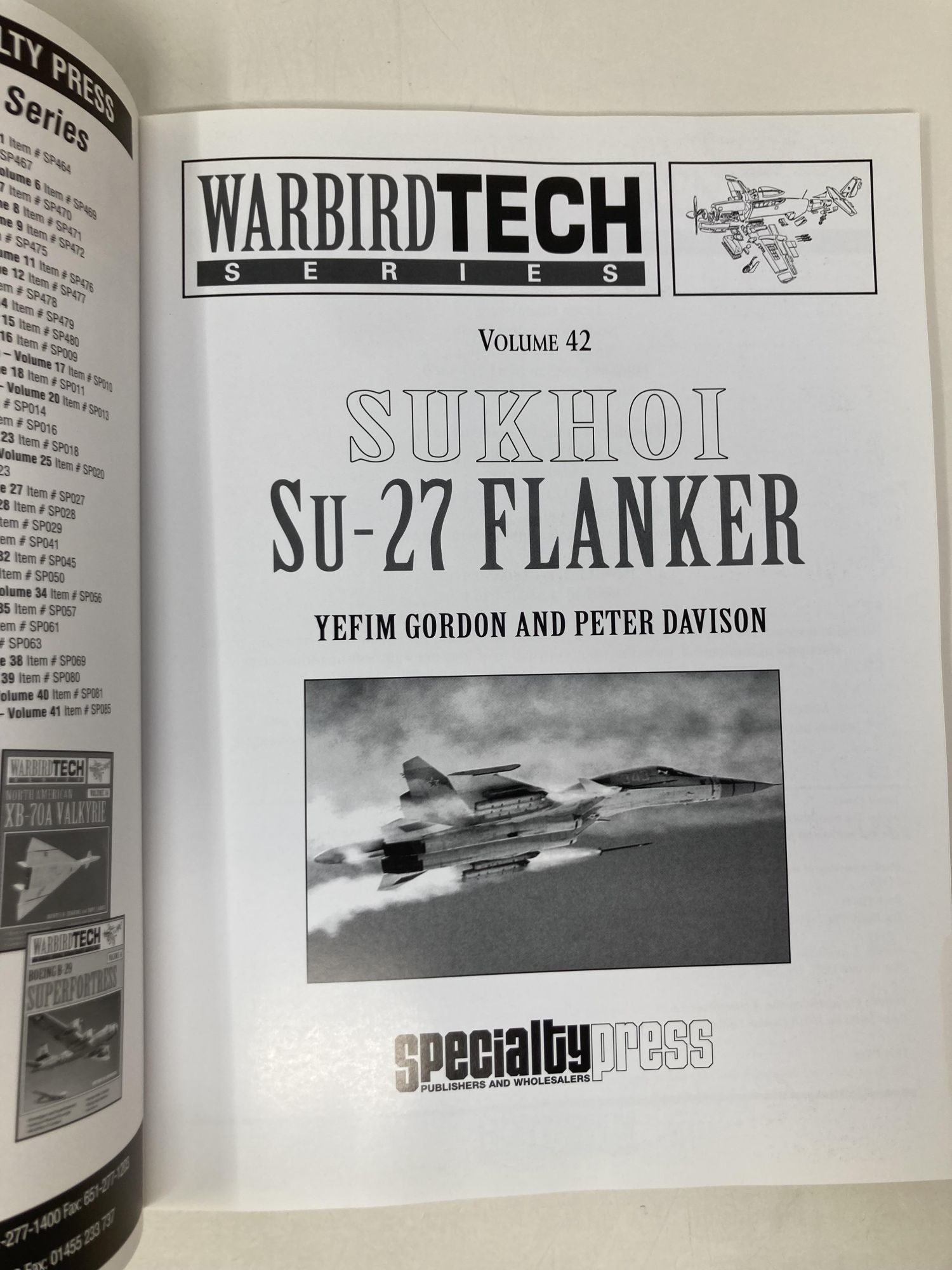 Sukhoi Su-27 Flanker - Warbird Tech Vol. 42 by Gordon, Yefim,Davison ...