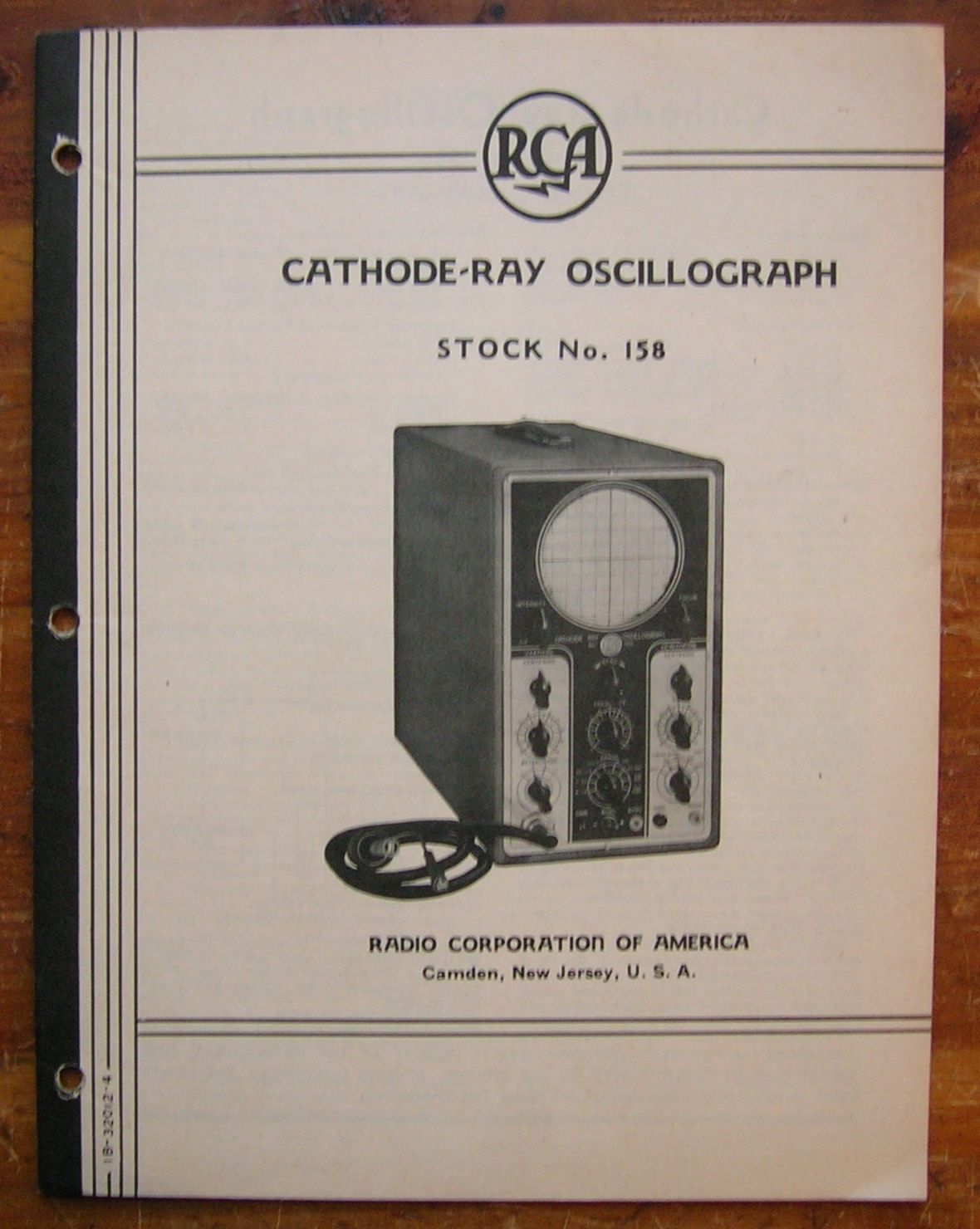 RCA Cathode-Ray Oscillograph Stock No. 158. by Radio Corporation of ...