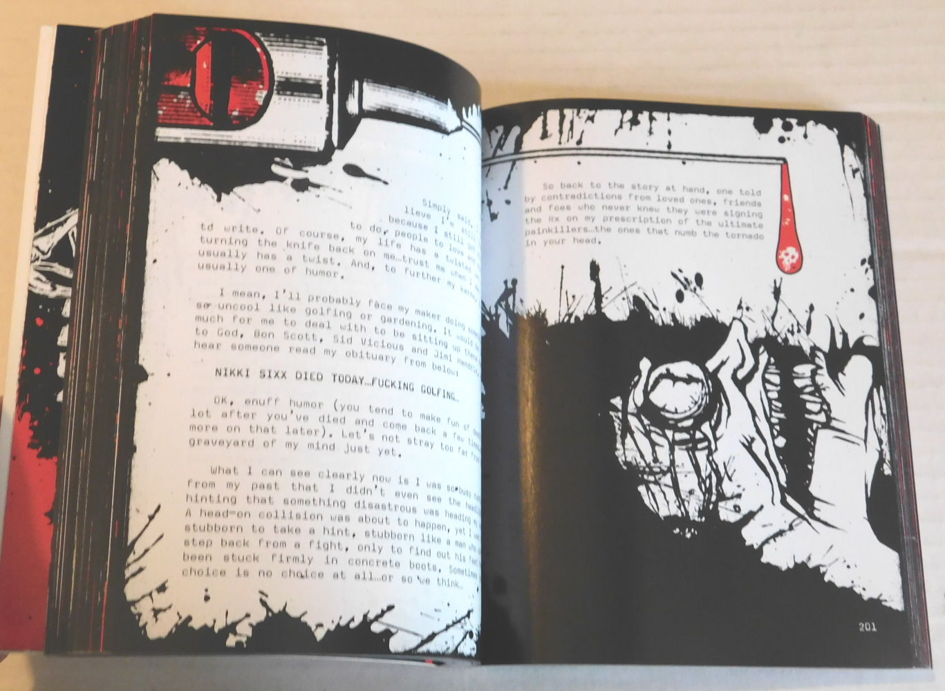 THE HEROIN DIARIES: A YEAR IN THE LIFE OF A SHATTERED ROCK STAR. by ...