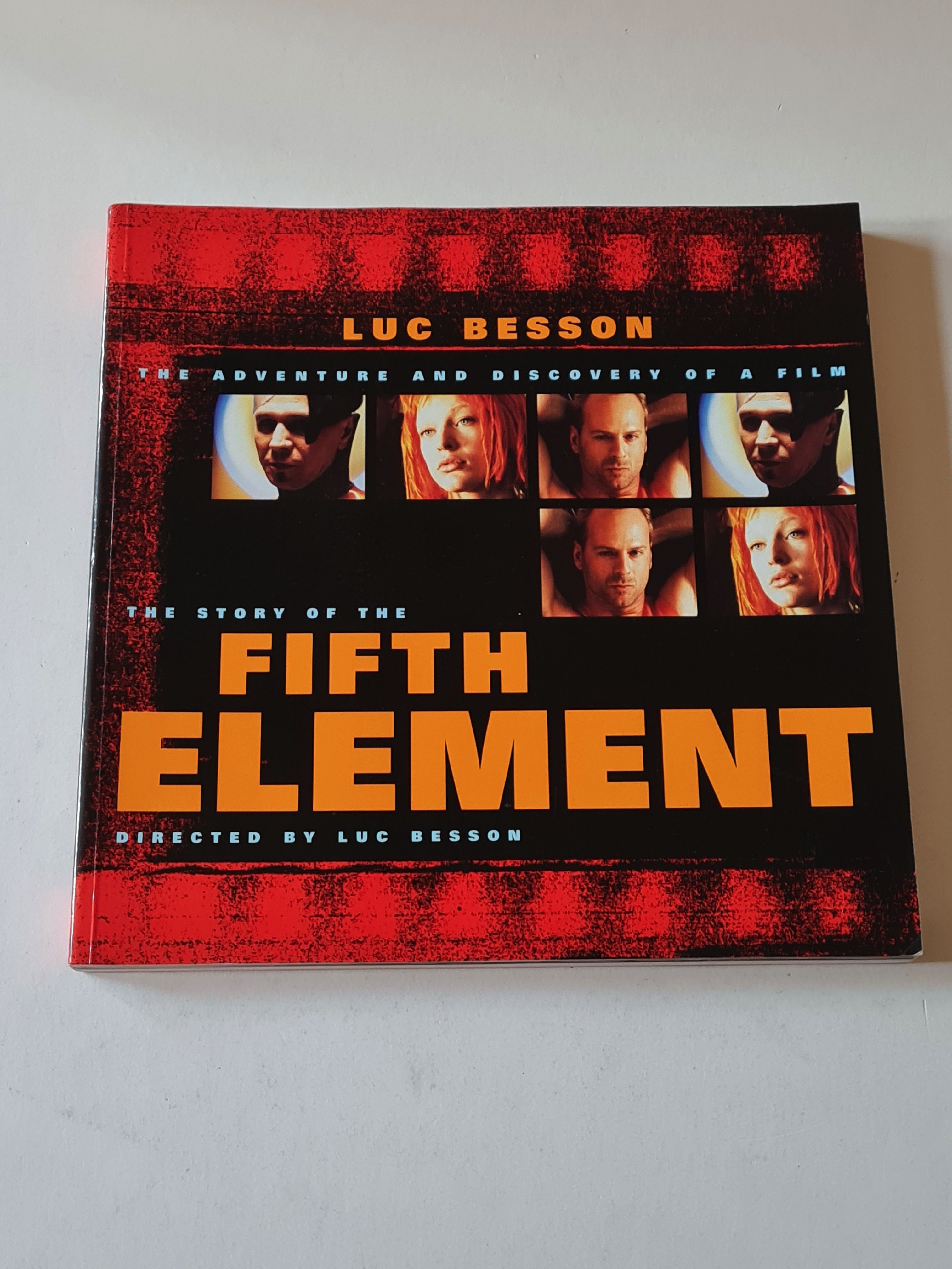 The Story of The Fifth Element by Luc Besson - 1997