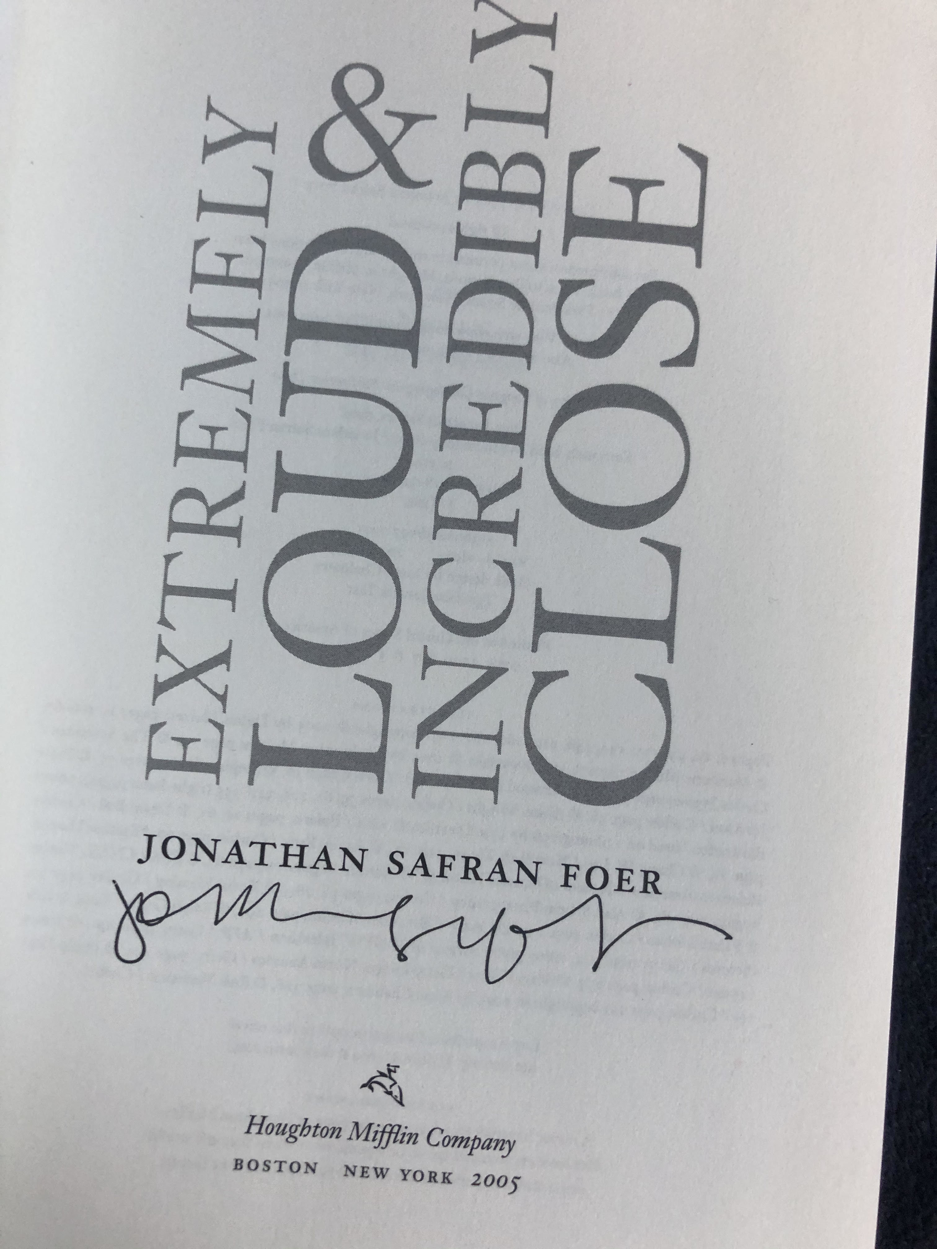 Extremely Loud And Incredibly Close Book Illustrations