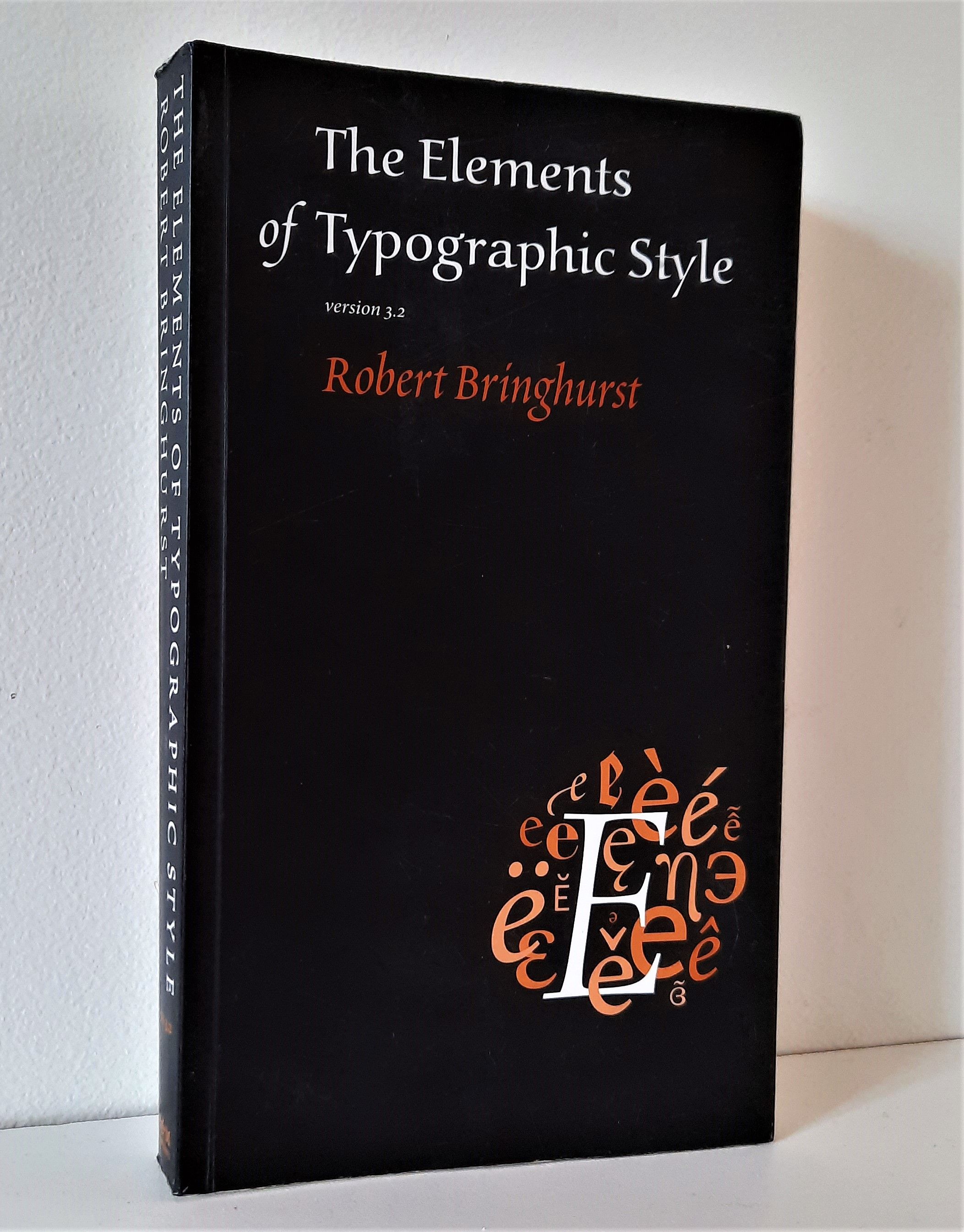 The Elements of Typographic Style by Bringhurst, Robert | Paperback ...