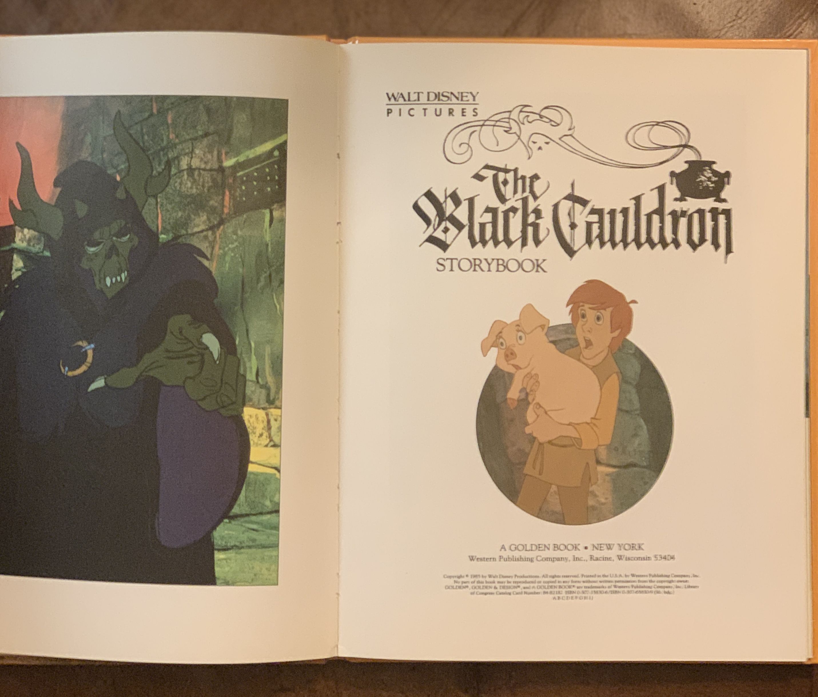 The Black Cauldron Storybook by Lloyd Alexander Walt Disney Pictures ...