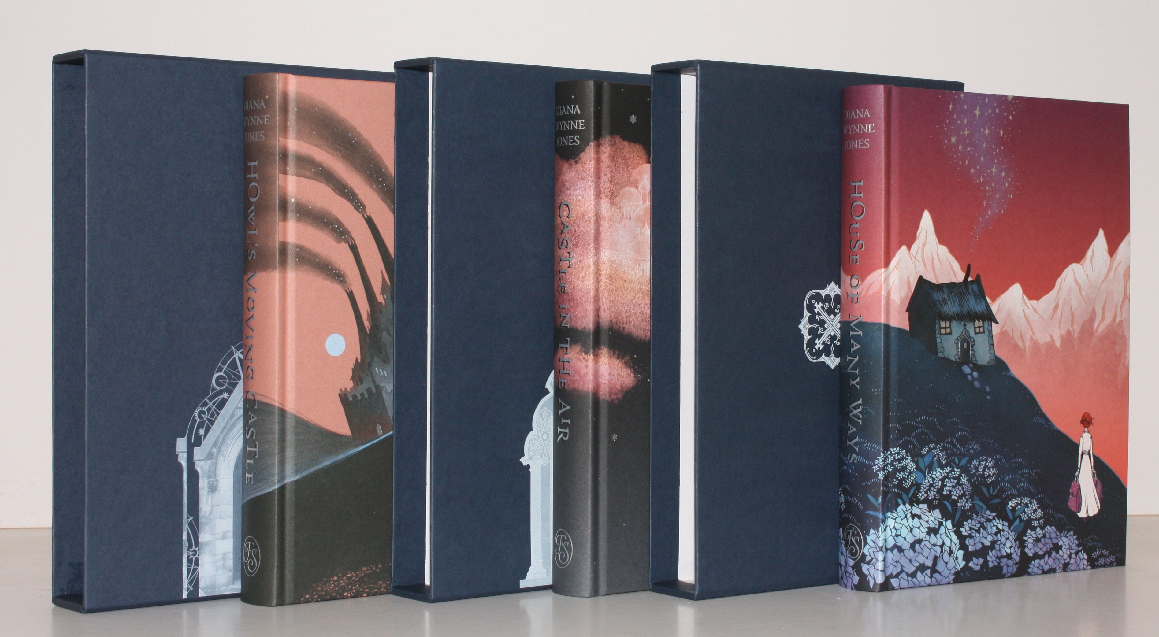 Howl's Moving Castle [with] Castle in the Air [with] House of Many Ways ...