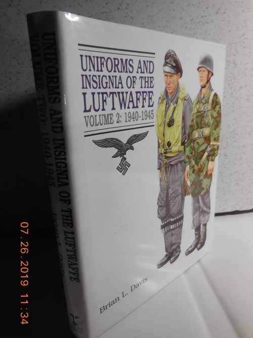 Lwb008 UNIFORMS AND INSIGNIA OF THE LUFTWAFFE 1933-1945, 51% OFF