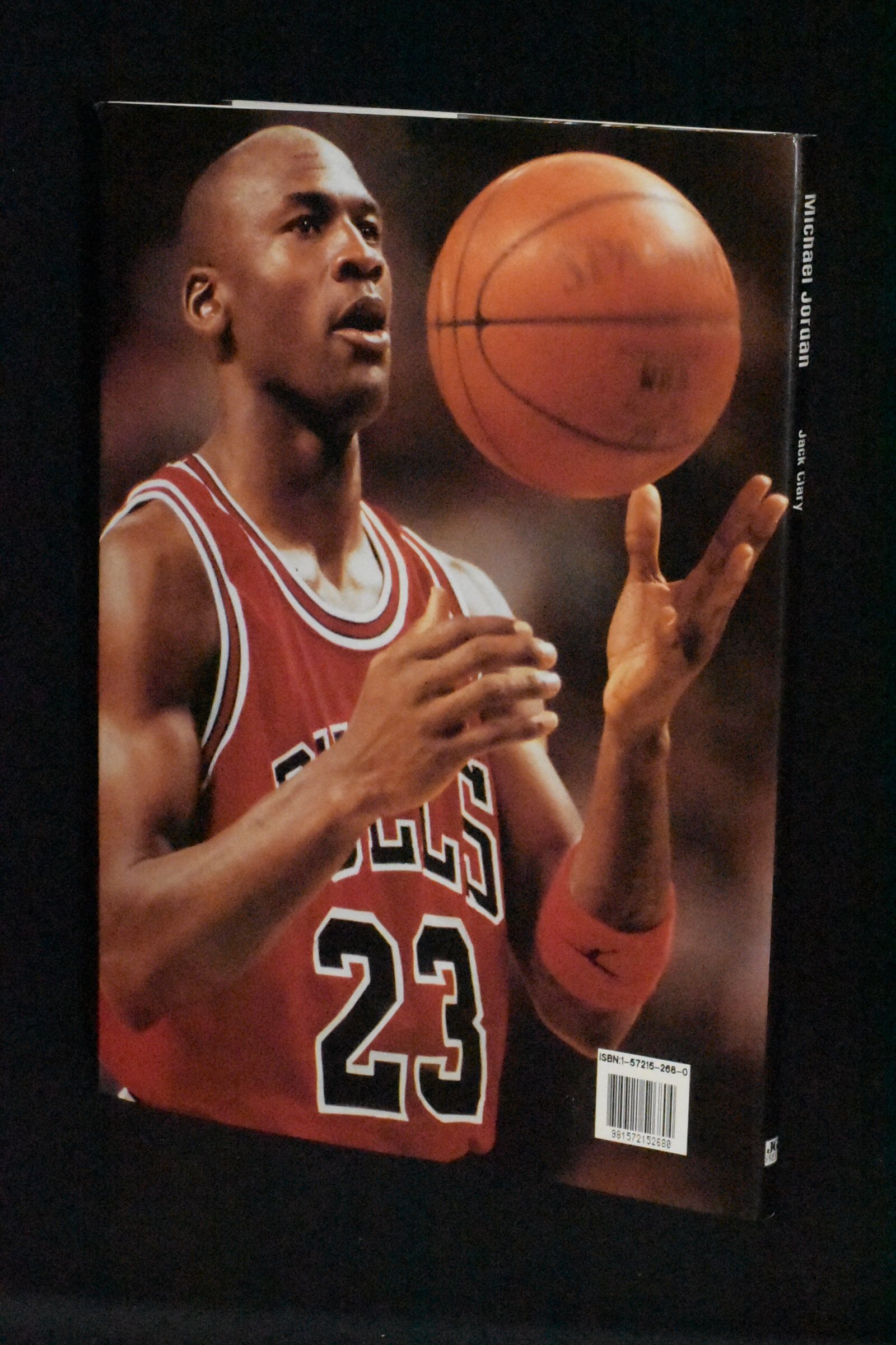 Michael Jordan: A Tribute to the Greatest Ever by Jack Clary ...