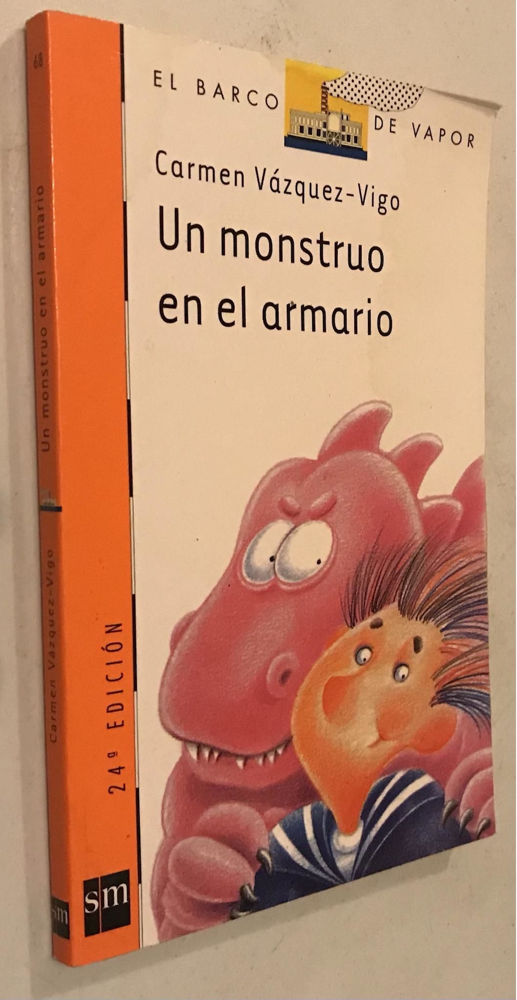 Característica mientras tanto ligeramente un monstruo en mi armario ...