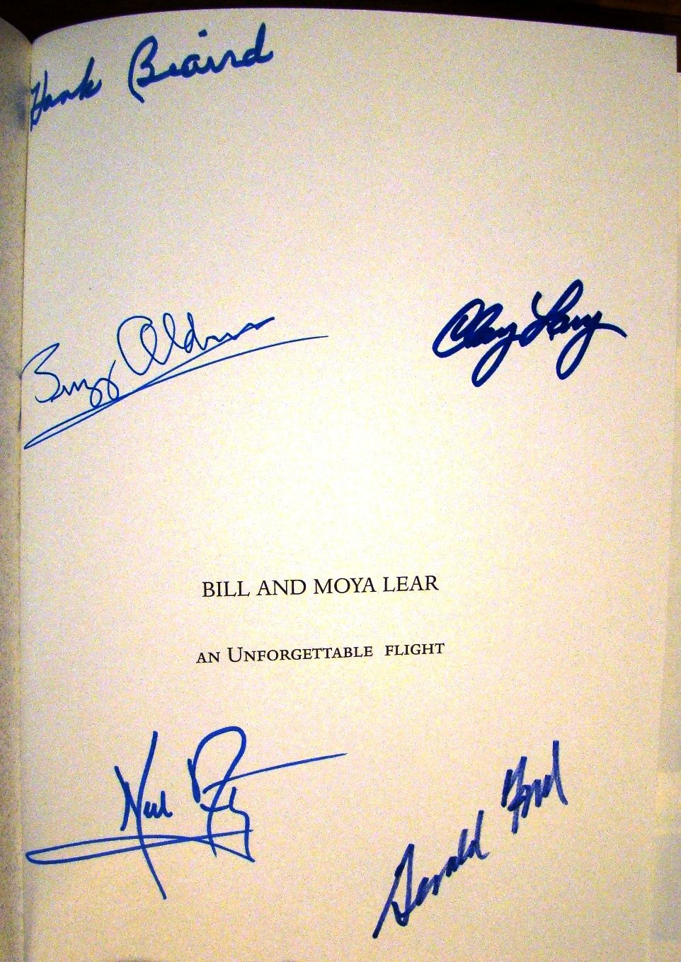 BIBLIO | BILL & MOYA LEAR. AN UNFORGETTABLE FLIGHT by [ARMSTRONG, Neil ...
