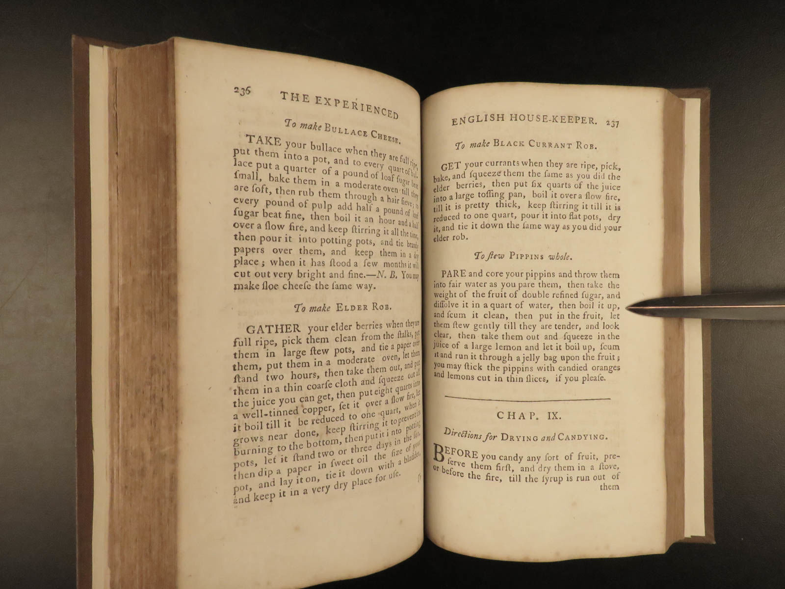The experienced English housekeeper : for the use and ease of ladies ...