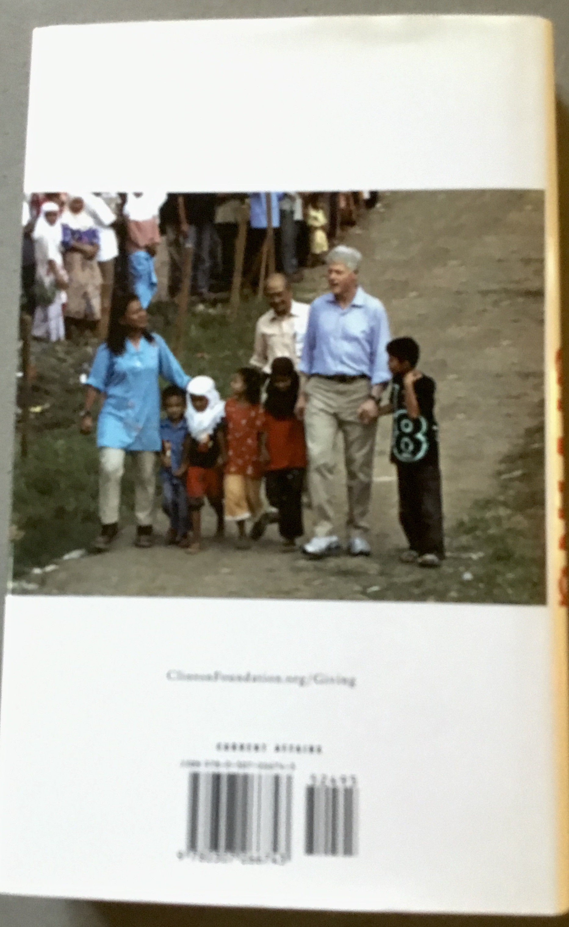 BIBLIO | Giving: How Each of Us Can Change the World by Bill Clinton ...