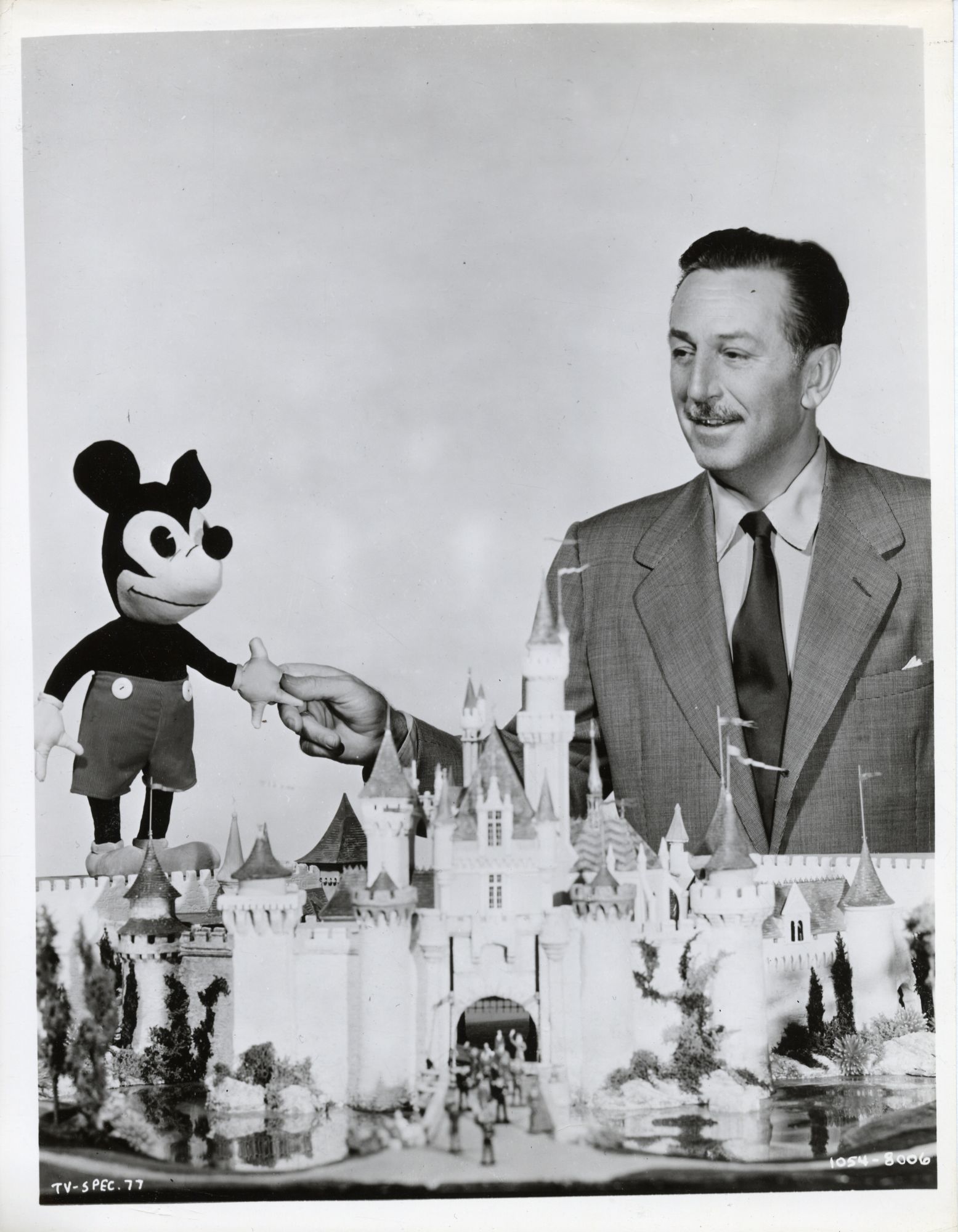 Walt Disney's Wonderful World of Color (Photograph from the television ...
