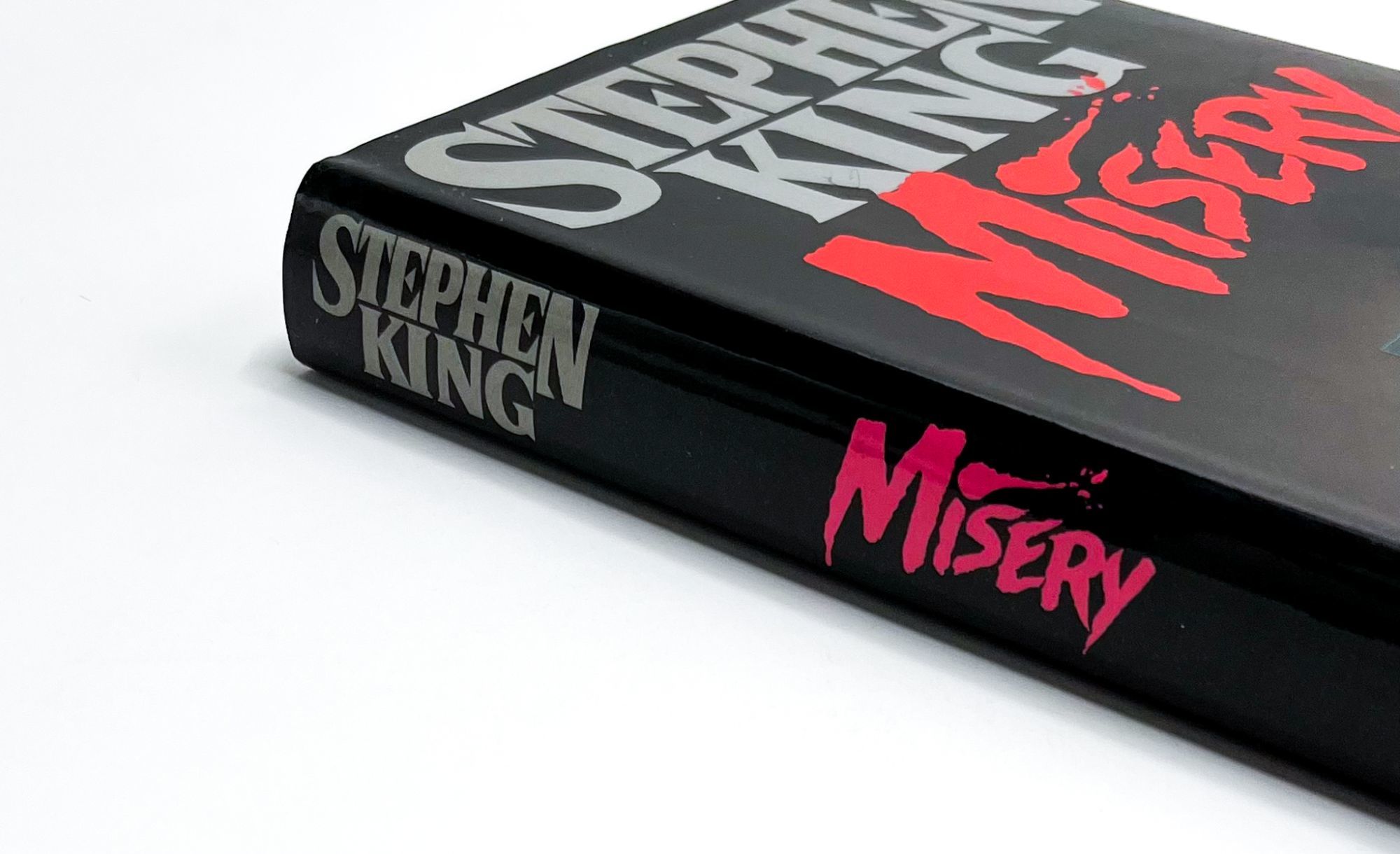 MISERY by King, Stephen | Hardback | 1987 | Viking | 9780670813643 | Biblio