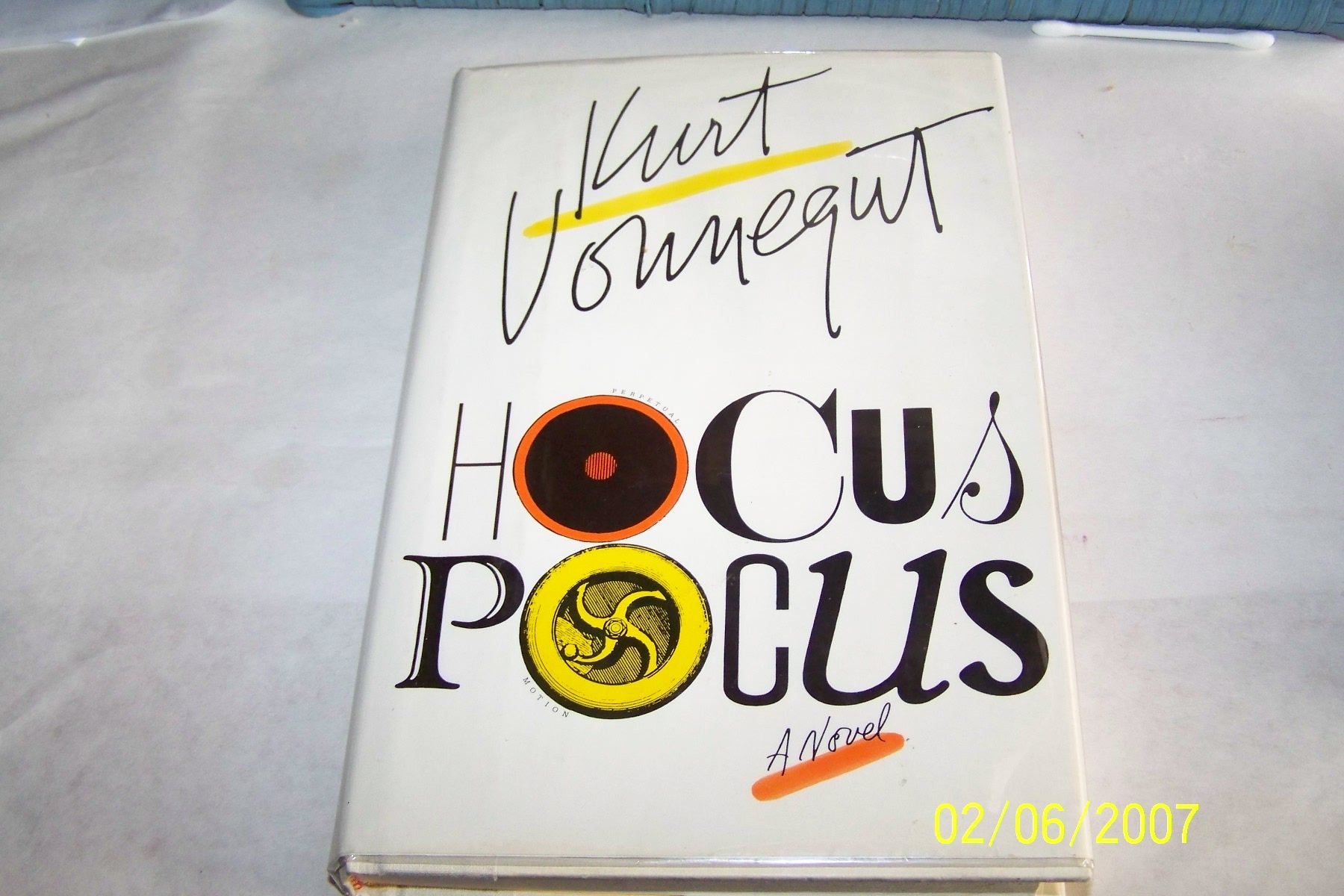 Hocus-Pocus by Kurt Vonnegut | Hardcover | 1990 | G. P. Putnam's Sons ...