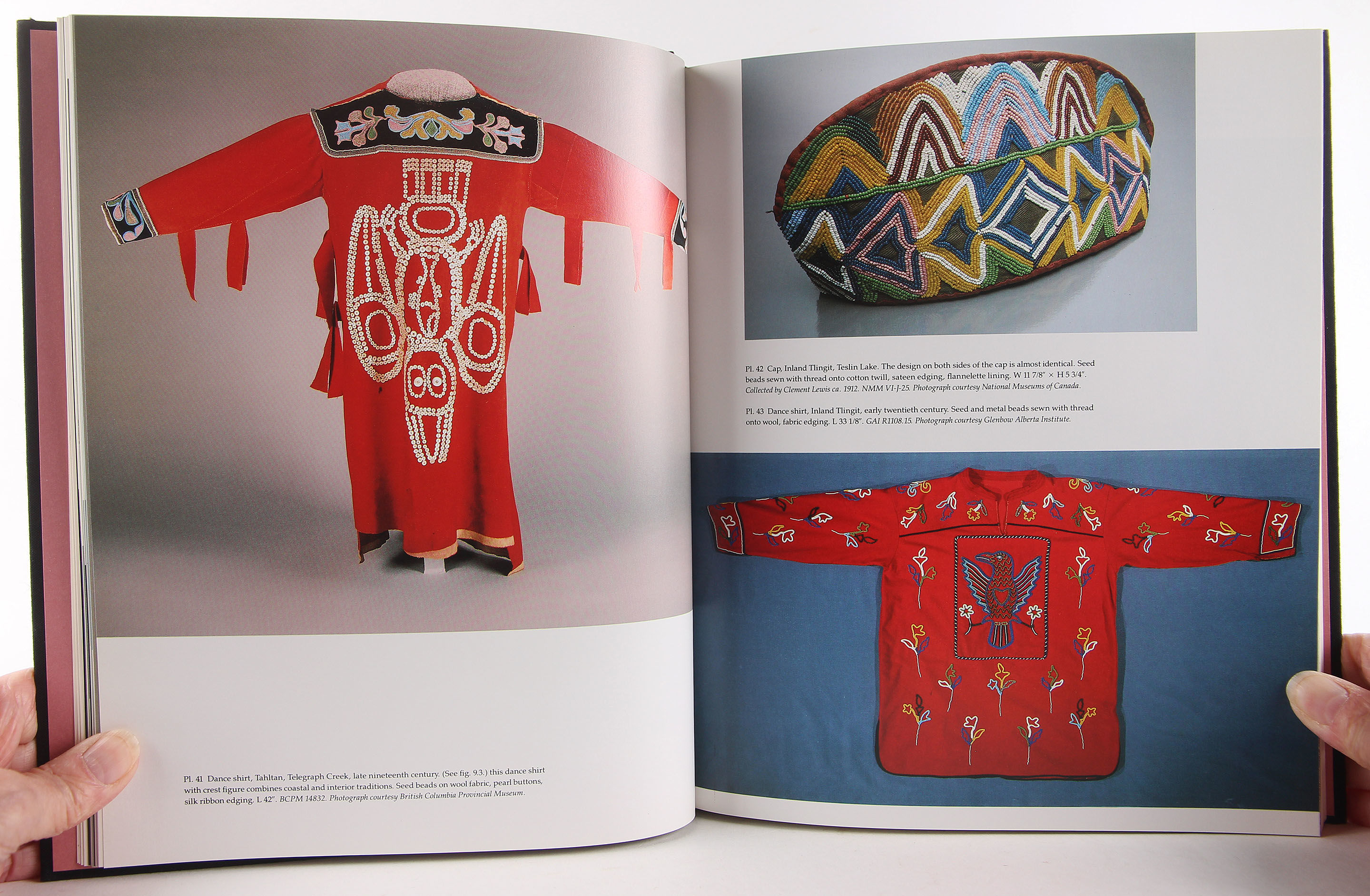 BIBLIO | Northern Athapaskan Art: A Beadwork Tradition by Duncan, Kate C | Hardcover | 1989 ...