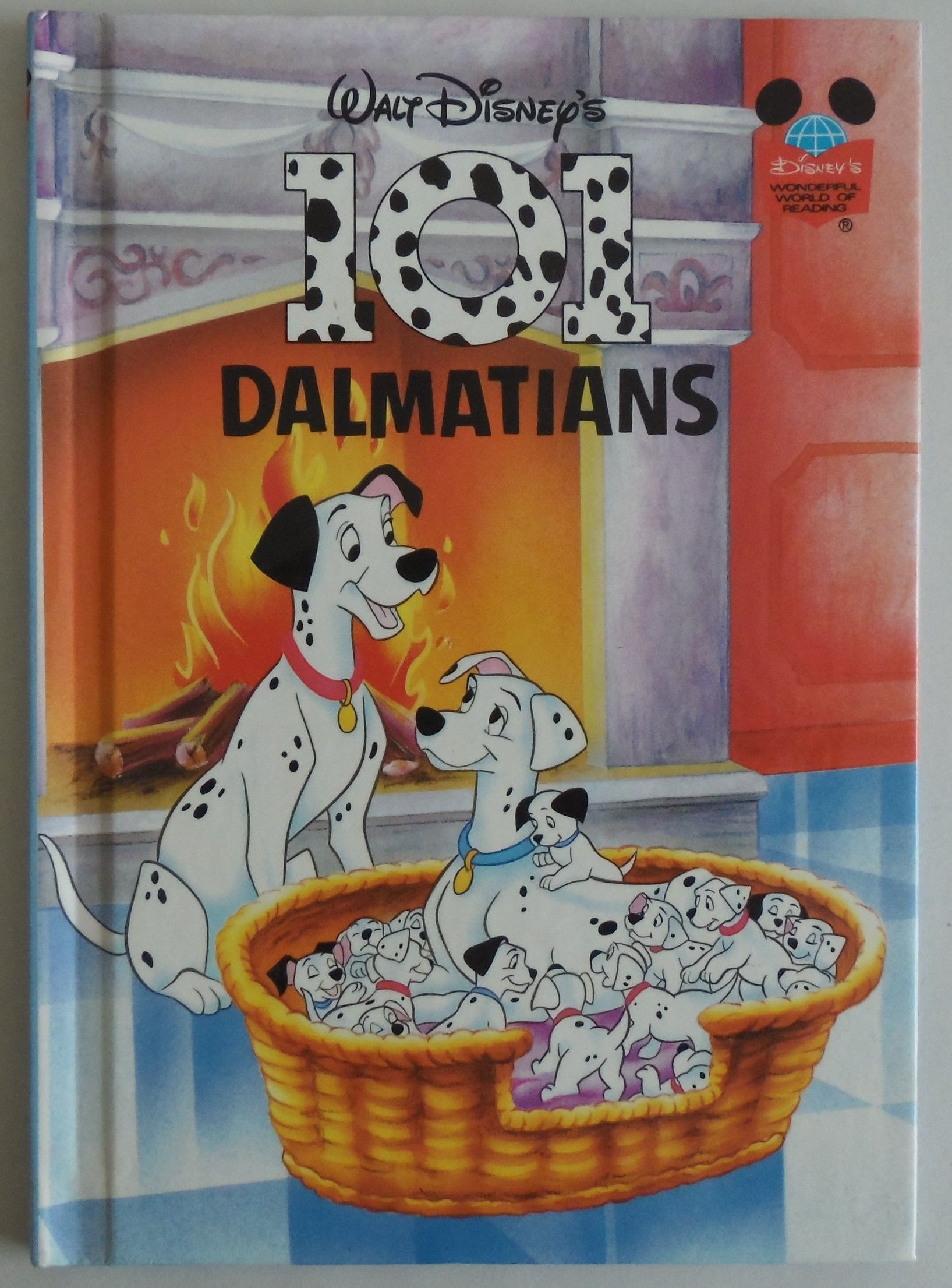 BIBLIO | Walt Disney's 101 Dalmatians (Disney's Wonderful World of ...