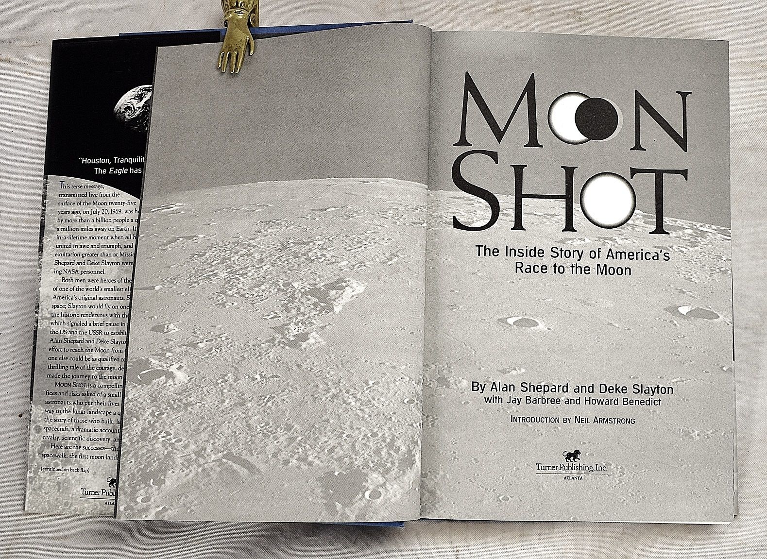 BIBLIO | Moon Shot: The Inside Story of America's Race to the Moon ...