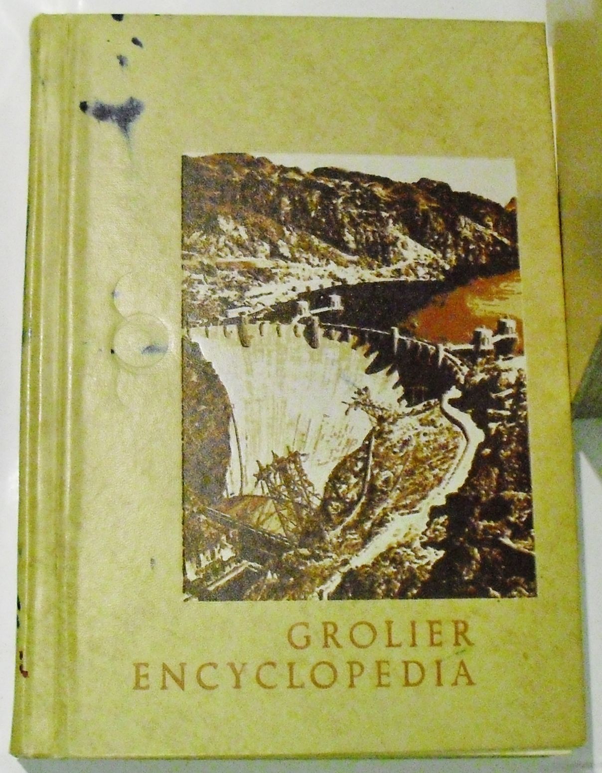 Grolier Encyclopedia by Grolier Encyclopedia Staff | 1963 | Grolier ...
