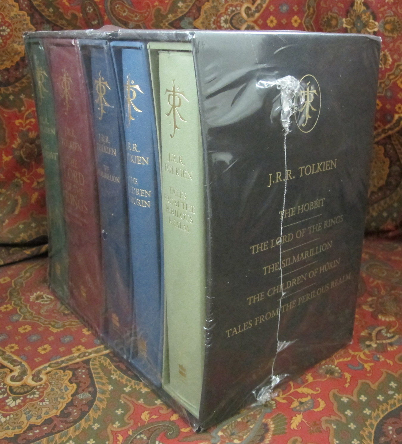 The J.R.R. Tolkien Deluxe Edition Collection, Includes The Hobbit, The ...