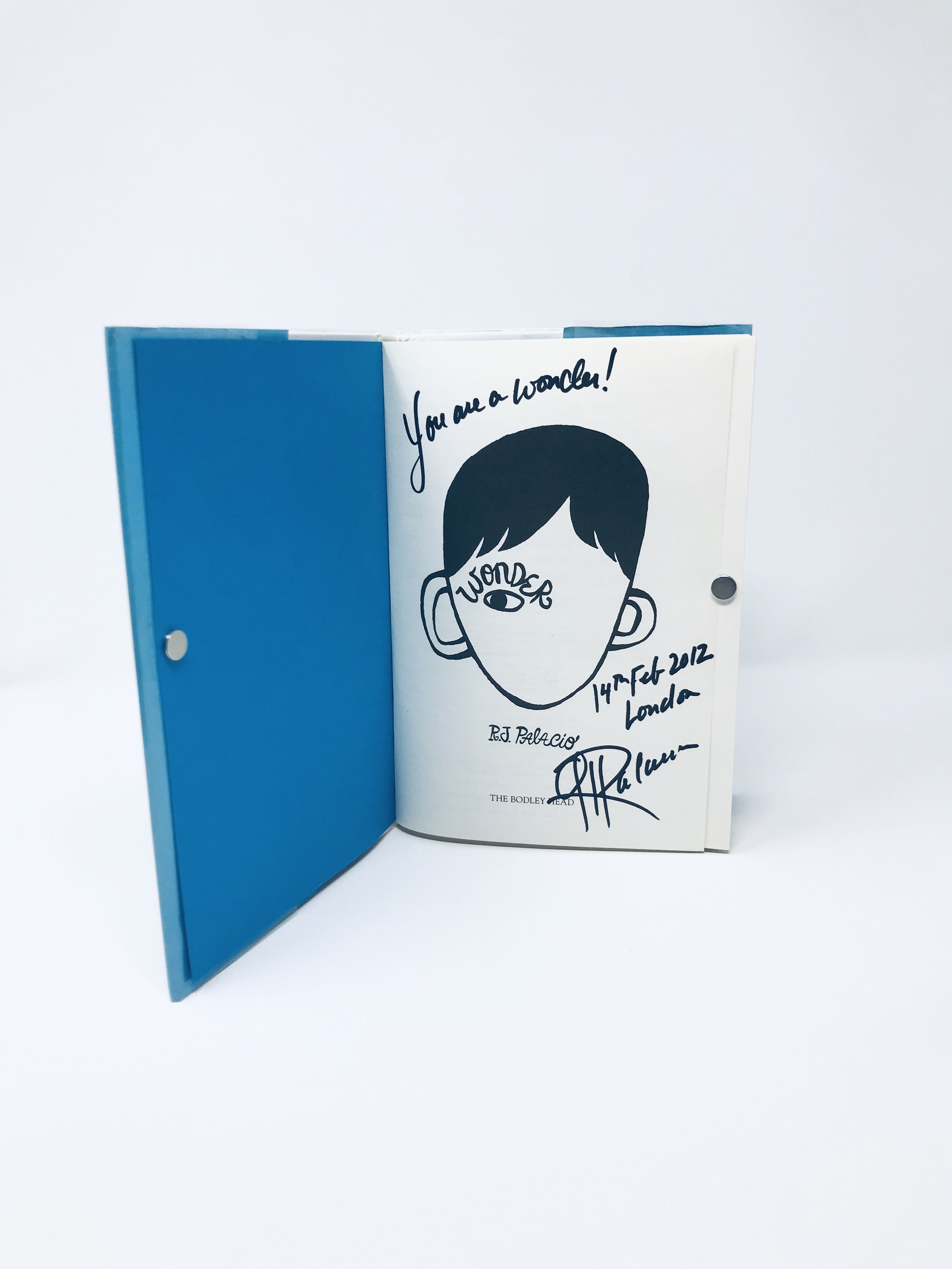 Wonder by R. J. Palacio SIGNED, LINED, PUBLICATION DATED 1st/1st HB UK ...