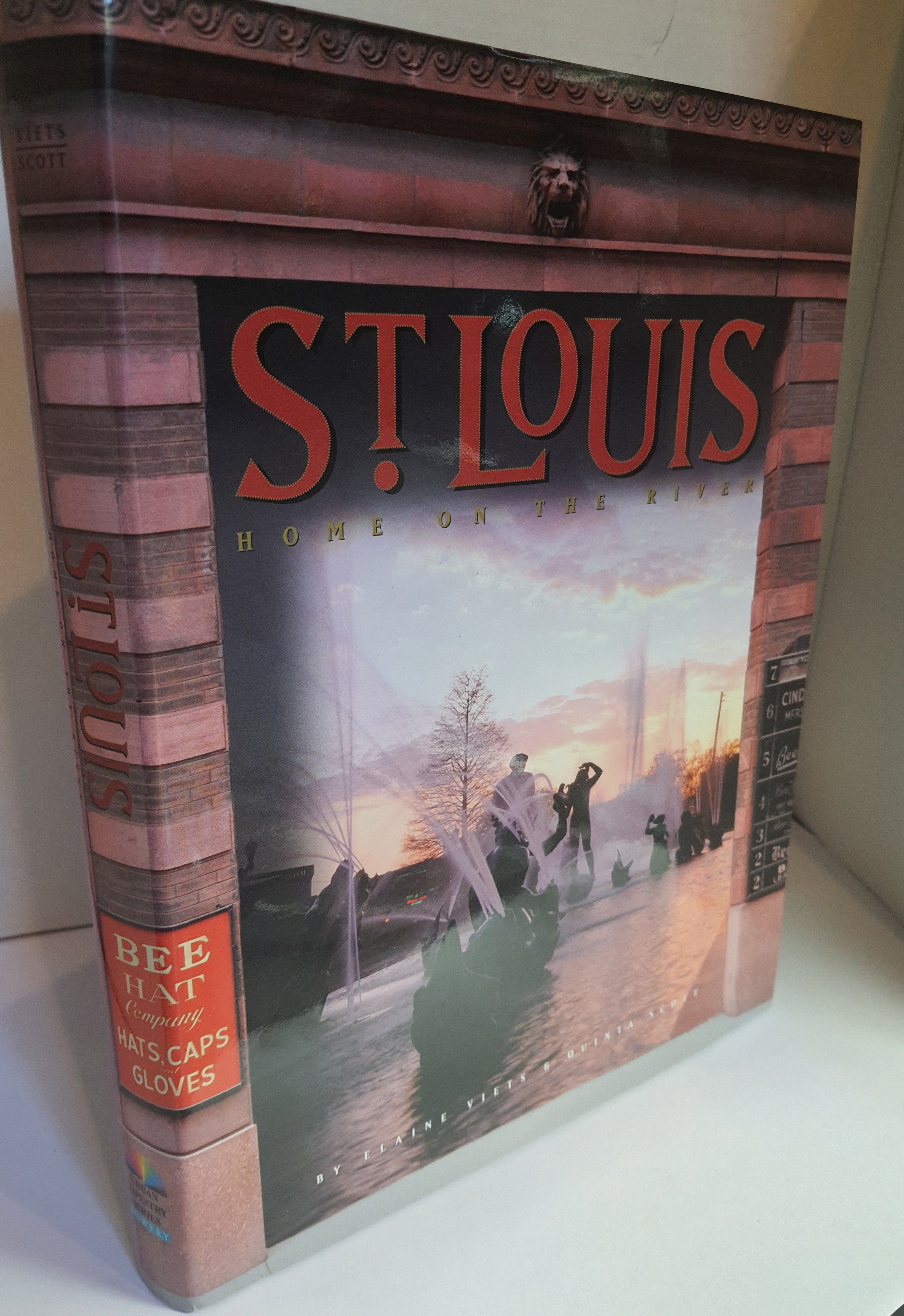 St. Louis Home on the River by Viets, Elaine & Quinta Scott | Hardcover ...