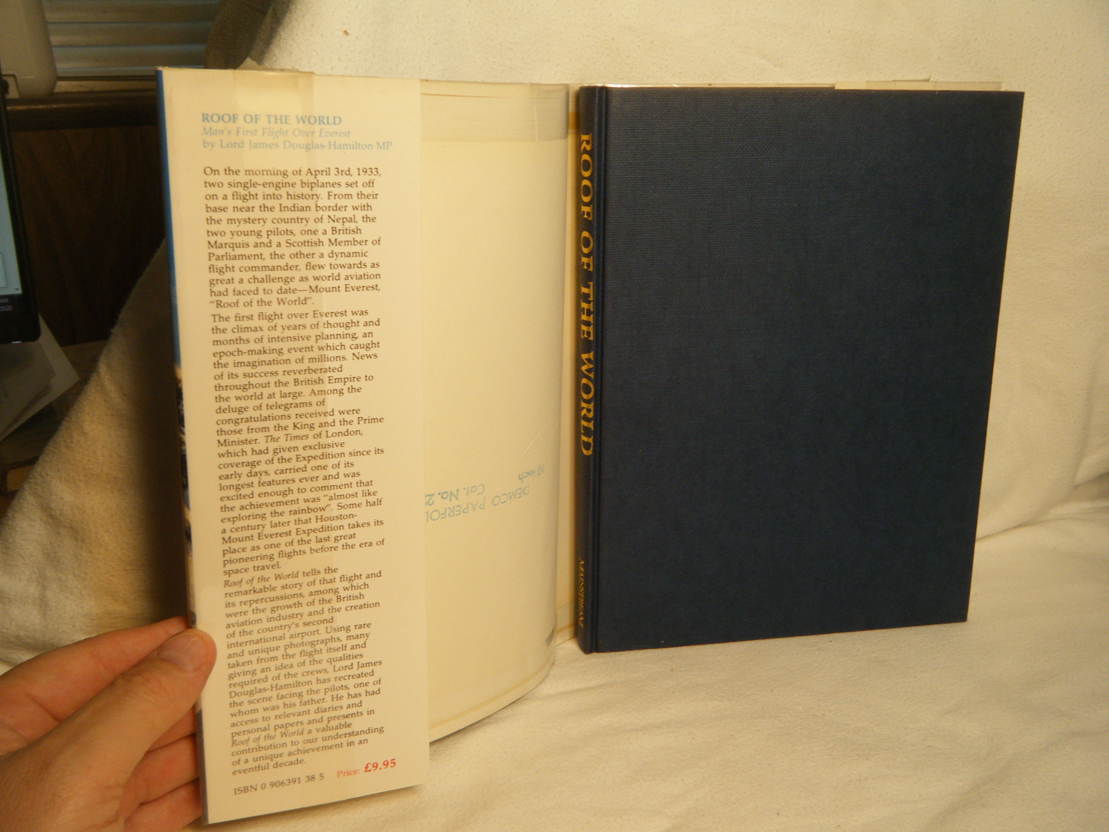 BIBLIO | Roof of the World Man's First Flight over Everest by Douglas ...