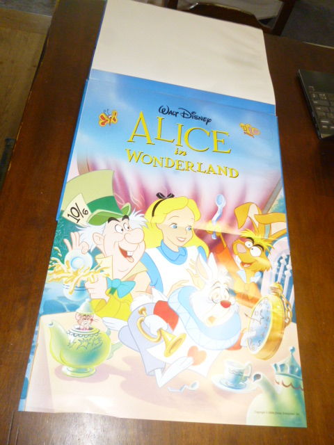 Walt Disney's Alice in Wonderland Classic Story Book (Relive the Magic ...