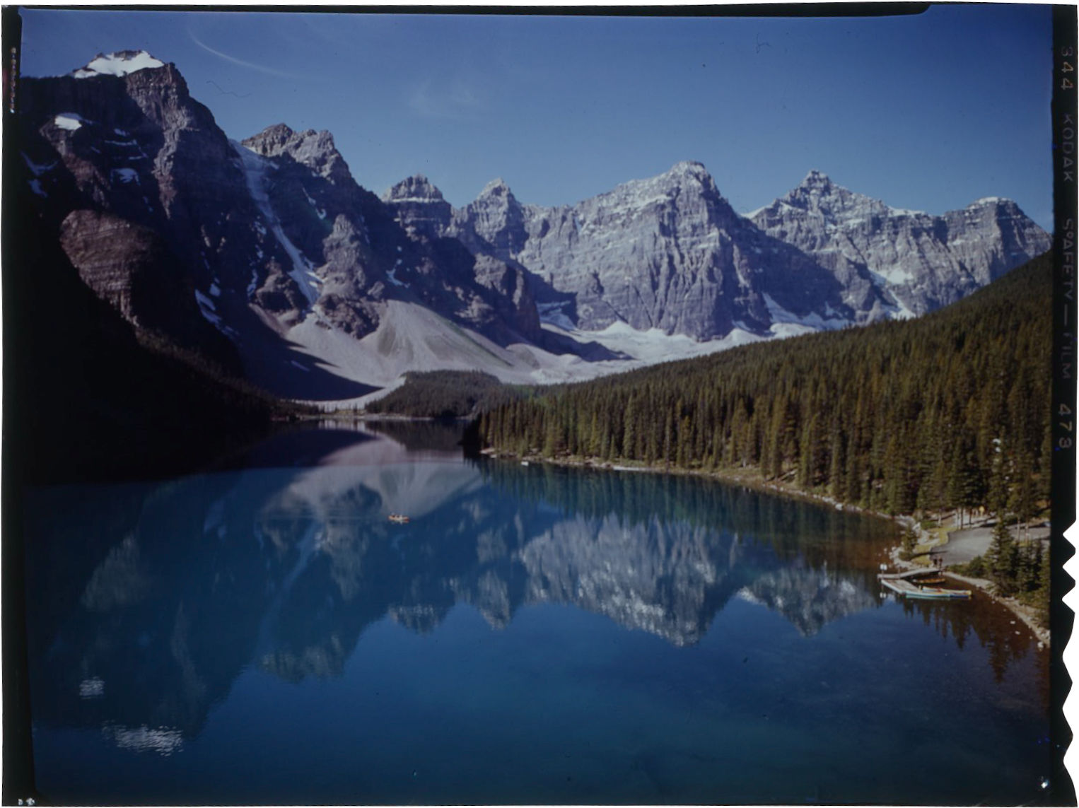 Office du Tourisme Canadien (Collection of 20 original slides and color ...