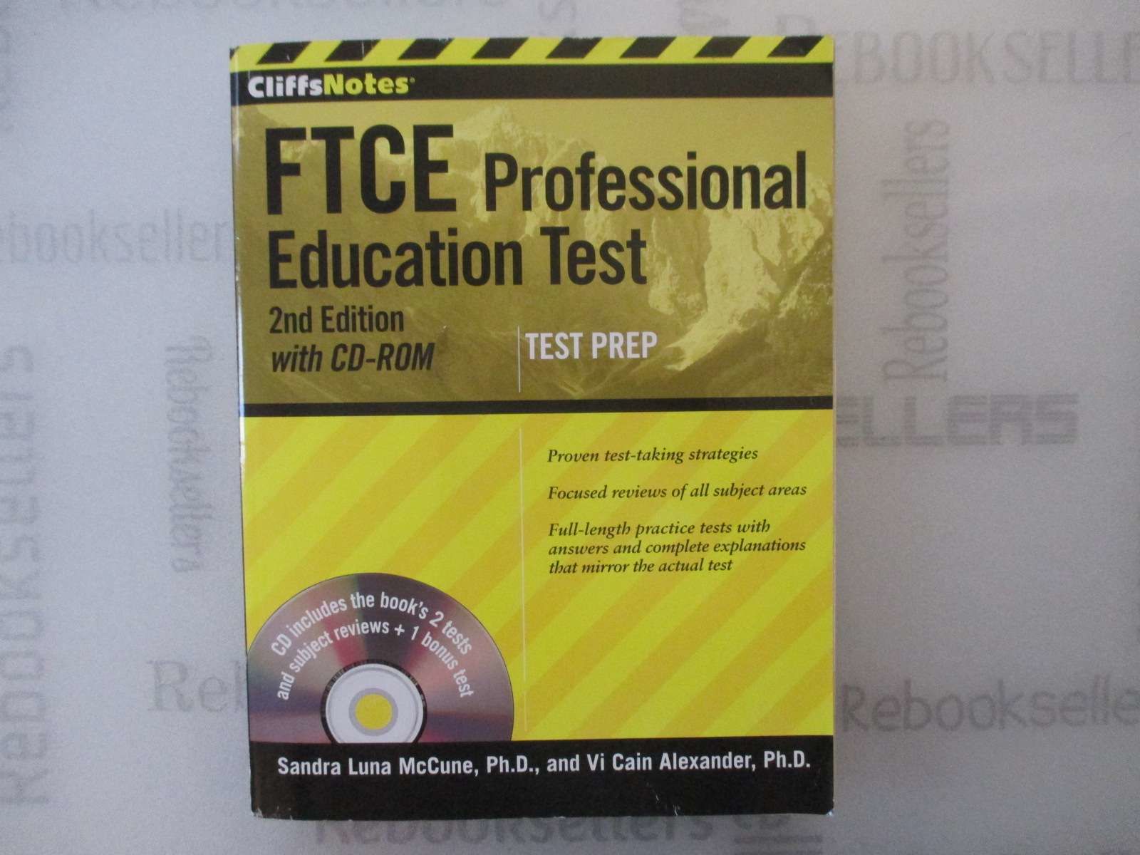 CliffsNotes FTCE Professional Education Test withCD-ROM, 2nd Edition by ...