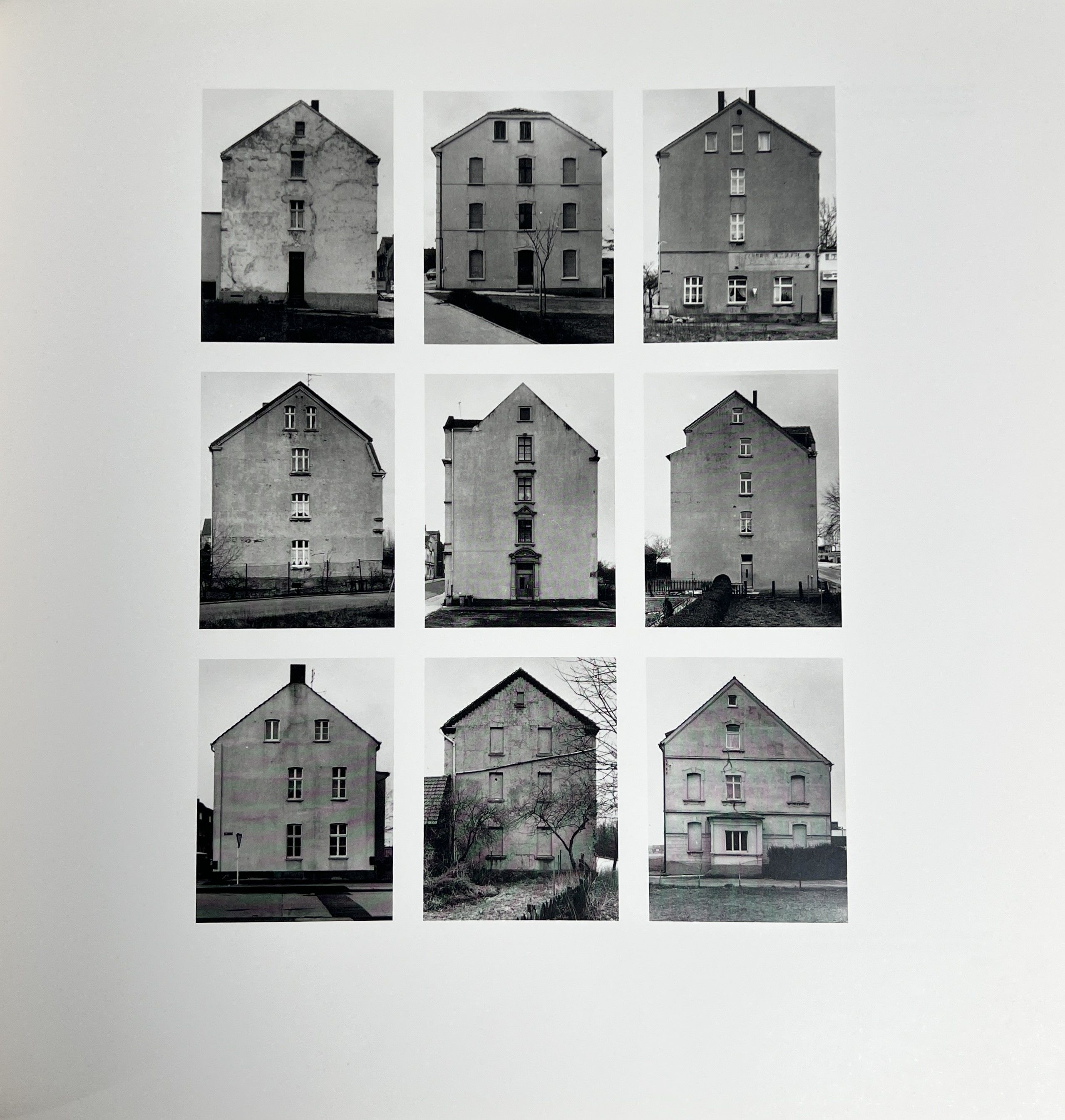 Bernd & Hilla Becher: Tipologie, Typologien, Typologies. by Edited by ...