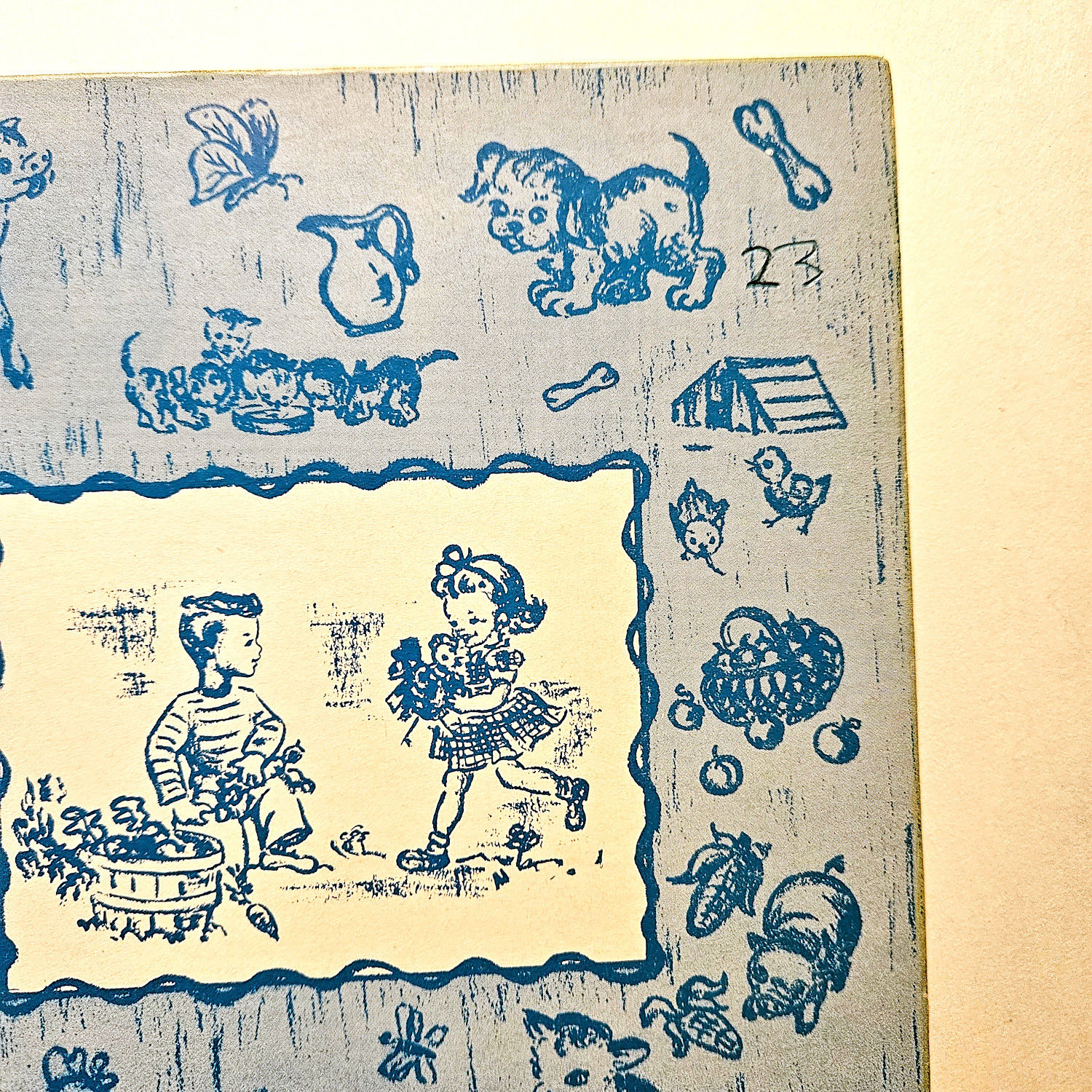 Fluffy is Lost by Cats. Lowe, Edith | Search for Rare Books | ABAA