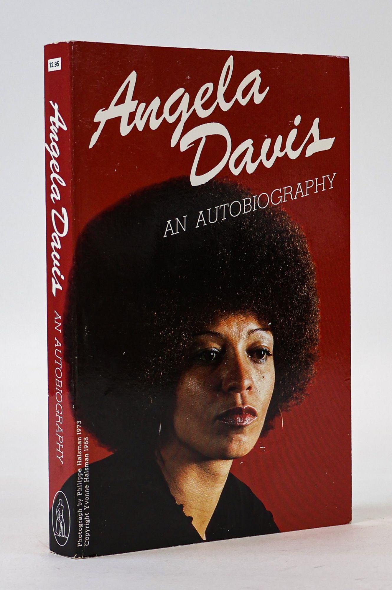 ANGELA DAVIS: AN AUTOBIOGRAPHY [Signed] by Davis, Angela | Search for ...
